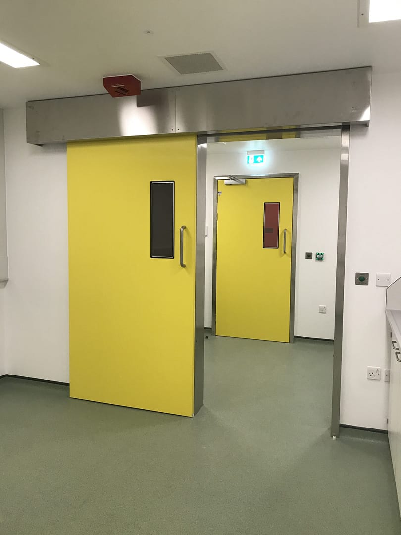 Sliding Vivarium Doors - Dortek